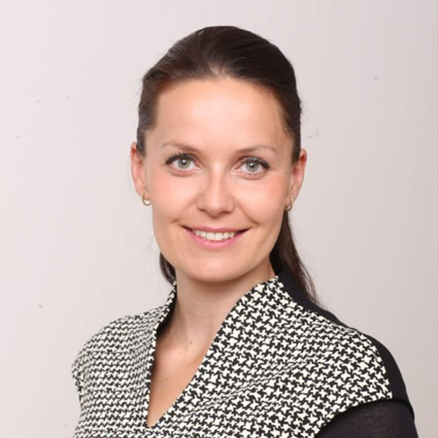 Lenka Dupáková :: cbaeducaplus